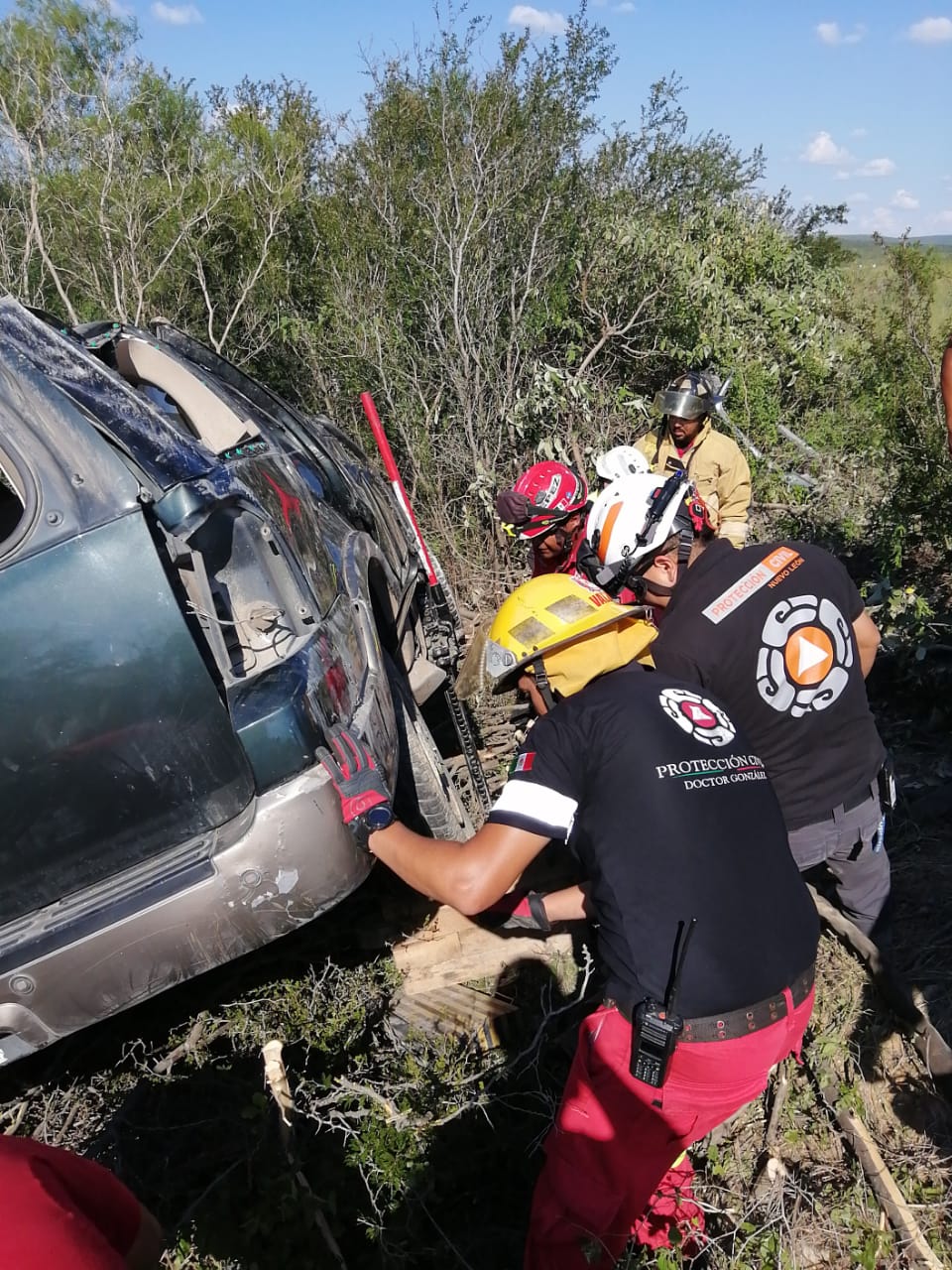 Tres mujeres pierden la vida tras volcadura en Doctor González - El ... Tres mujeres pierden la vida tras volcadura en Doctor González - El ...