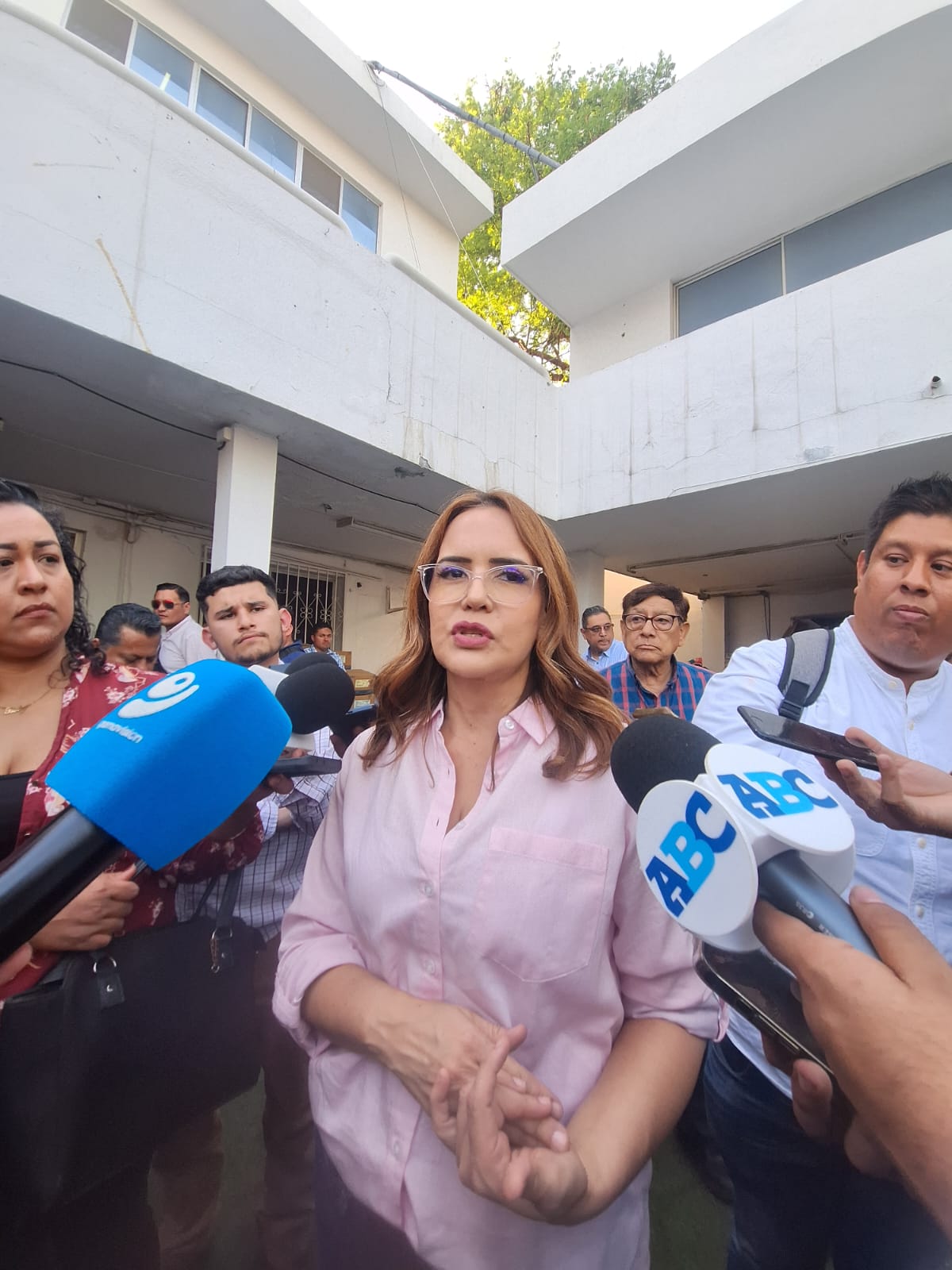 Clara Luz Flores Promete Respaldo a PyMES desde el Congreso - El ...